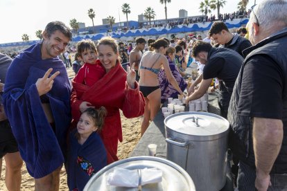 El último baño del año en Tarragona