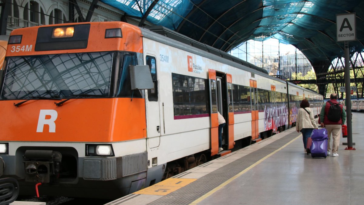 Fuertes lluvias afectan a varios trenes en Tarragona