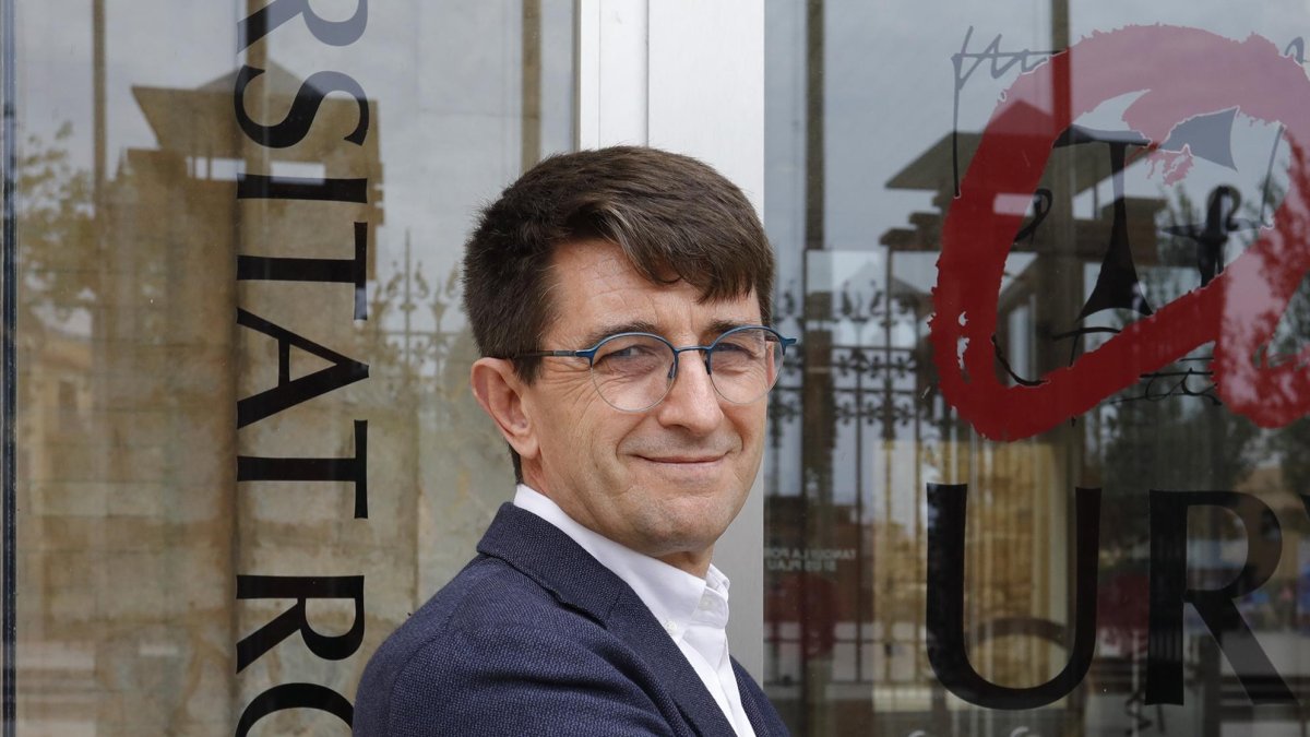 Josep Pallarès opta a la reelección a rector de la URV con un equipo ...