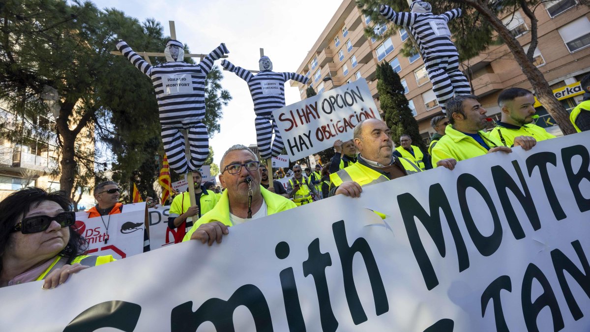 DS Smith rechaza la oferta por las plantas de Valls y Montblanc y sigue ...