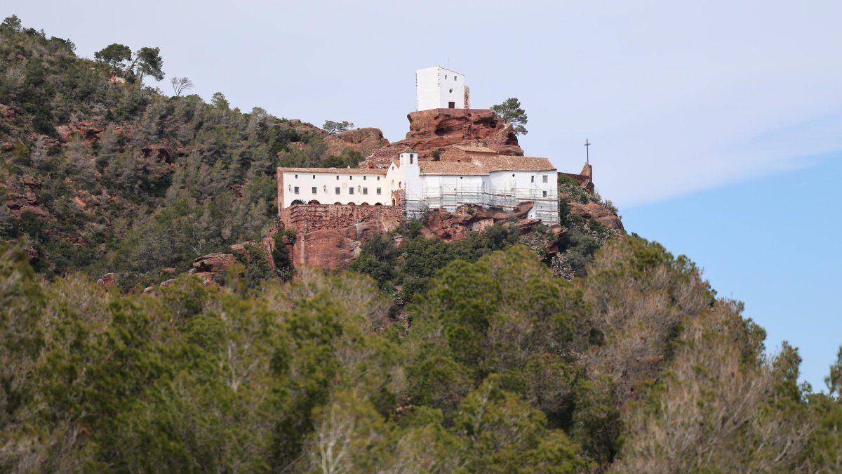 El gran símbolo de Mont-roig del Camp que vuelve a lucir en todo su ...