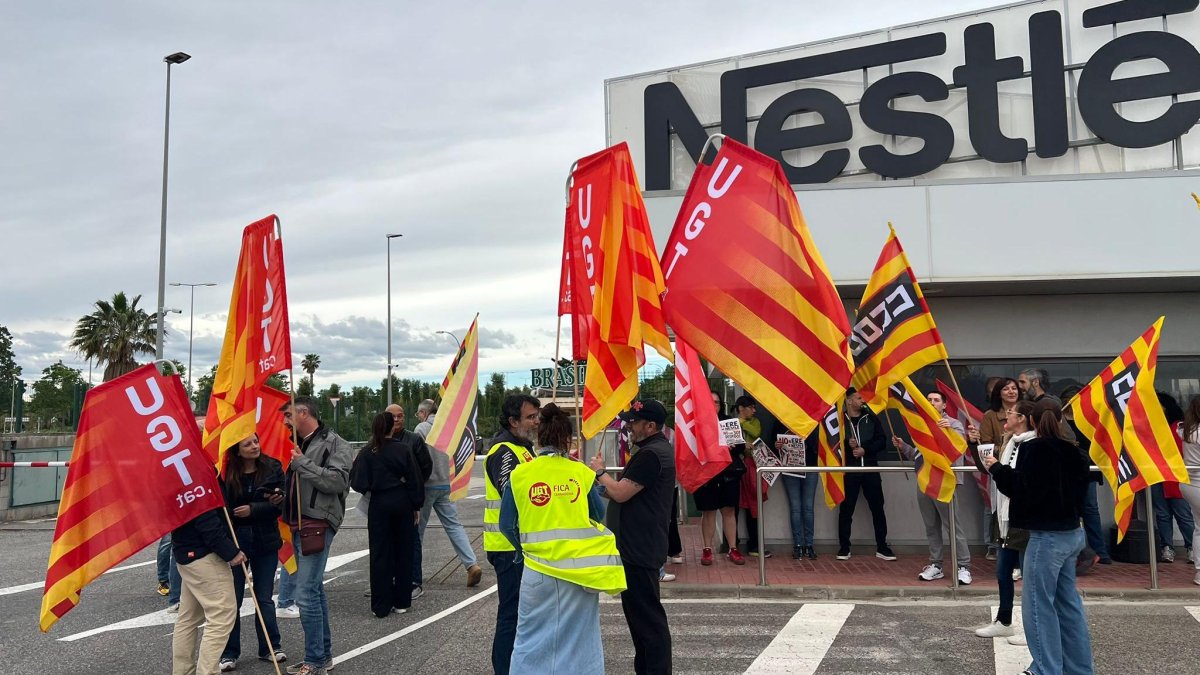 Nestlé plantea trasladar trabajadores de Reus a Girona para compensar ...