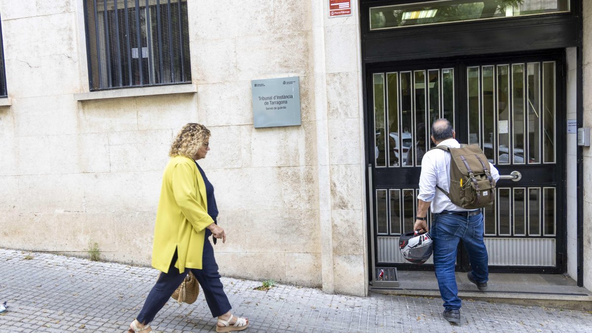 Caso Innova: la exconsellera de Salut Marina Geli niega haber ...