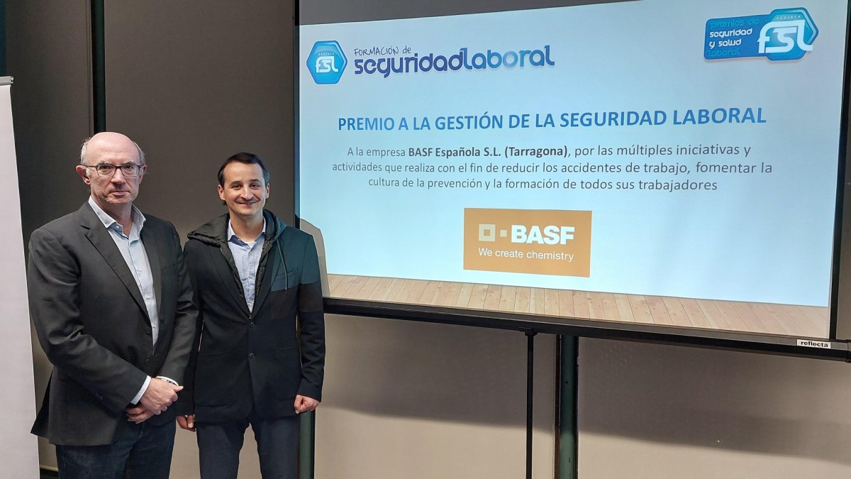 El centro de BASF en Tarragona recibe el 'Premio a la Gestión de la ...