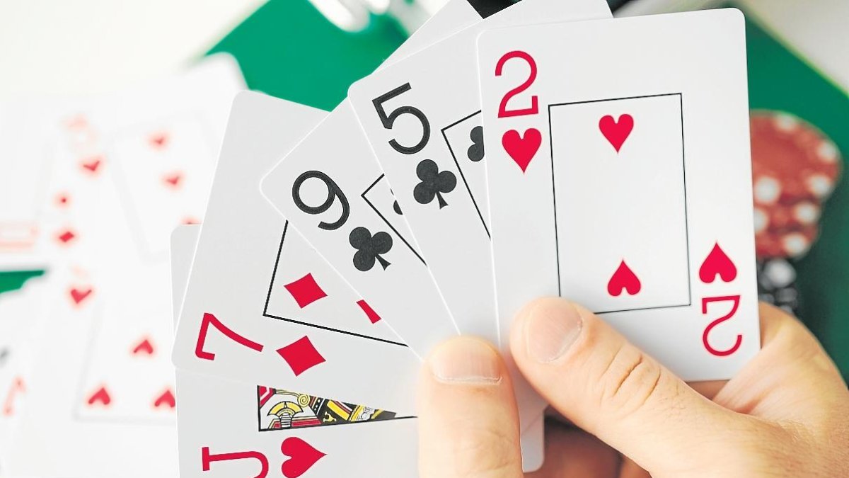 Las cinco manos de póquer