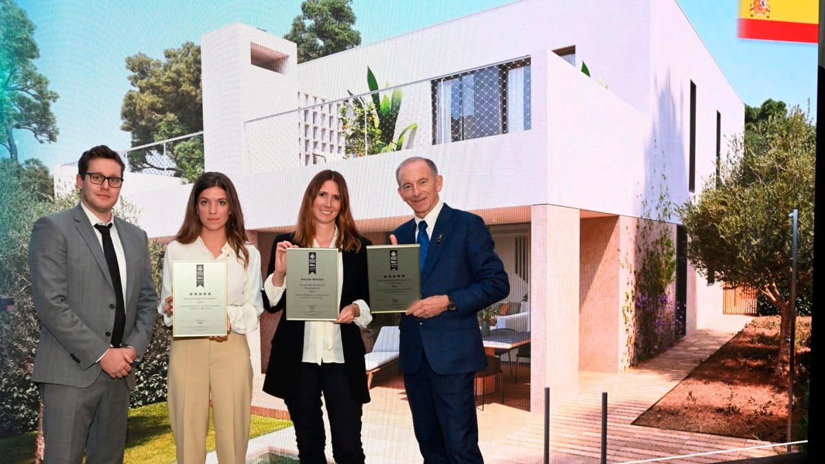 INFINITUM galardonado con cinco estrellas en dos categorías de los European Property Awards 2024