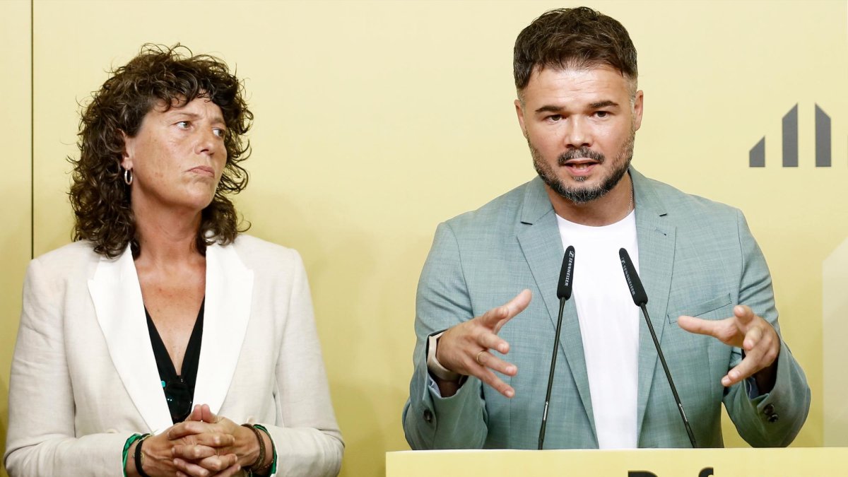 ERC no frena su hemorragia de votos y comparte con Junts la llave para investir a Sánchez