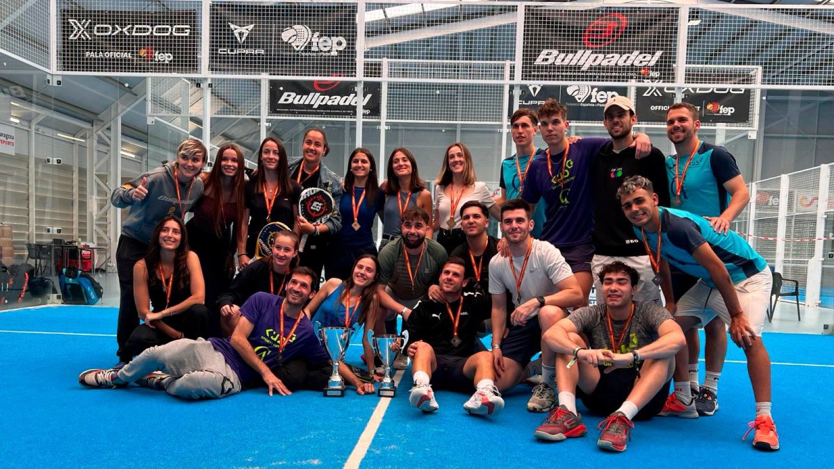 Doble ascenso a Primera del CUB en el Campeonato de España de pádel