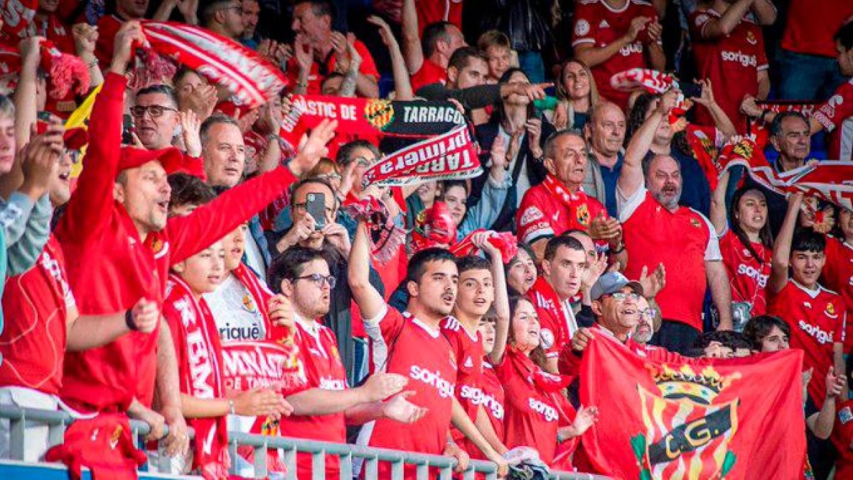 Más de tres autocares del Nàstic de Tarragona acompañarán al equipo ...