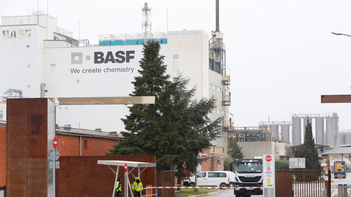 BASF prevé crear 200 empleos en la planta de baterías de Tarragona
