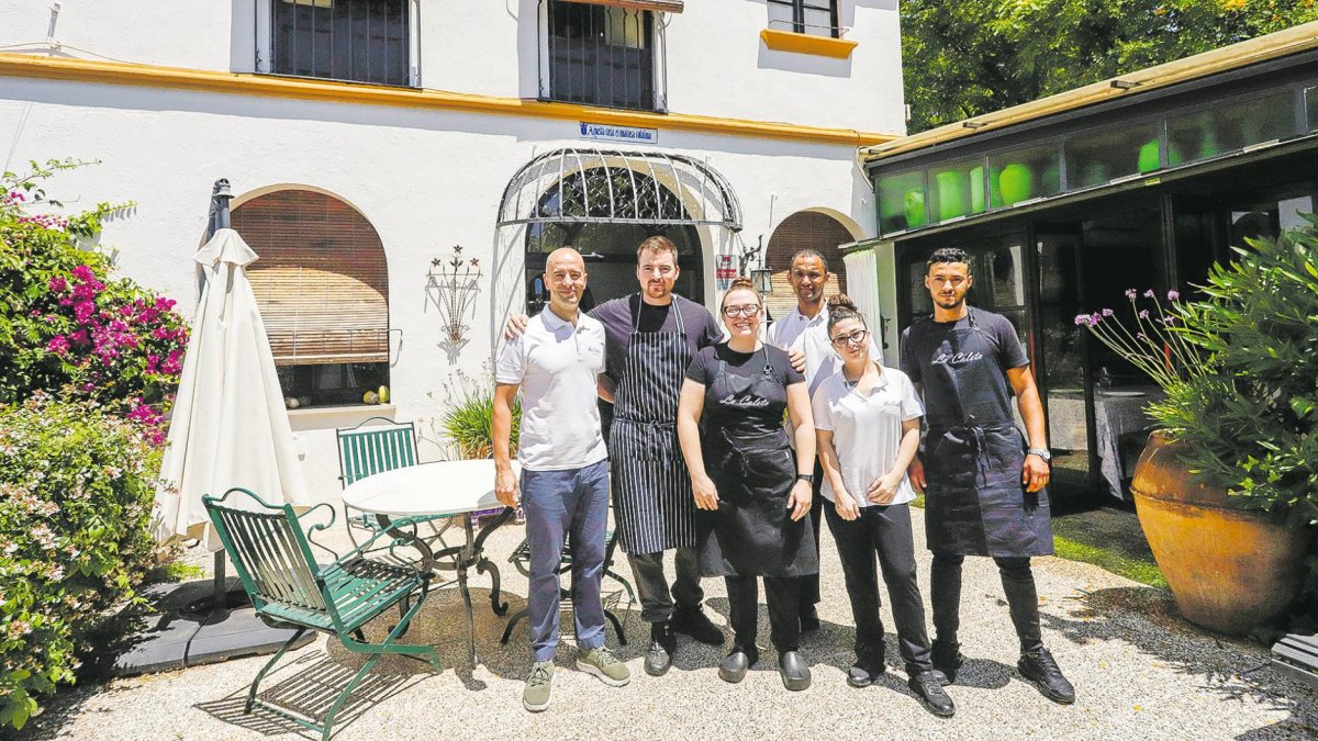 La Caleta: adiós en familia tras una trayectoria de casi cuatro décadas