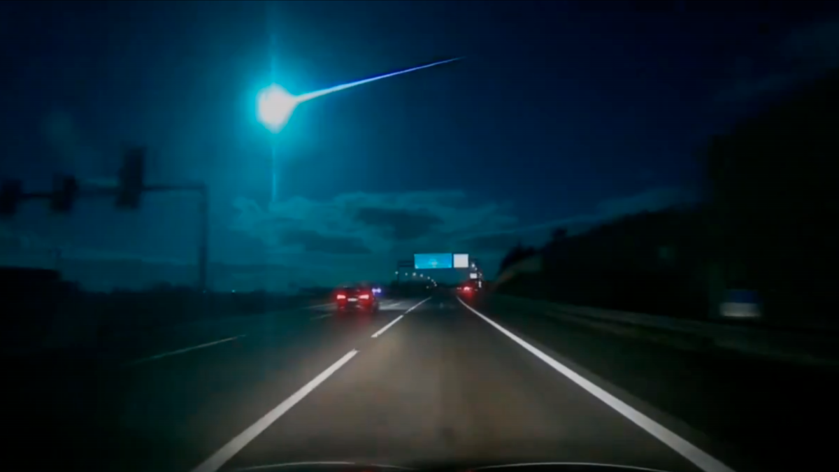 Vídeo: ¿Meteorito? ¿Bola de luz? El destello verde que ha atravesado el ...