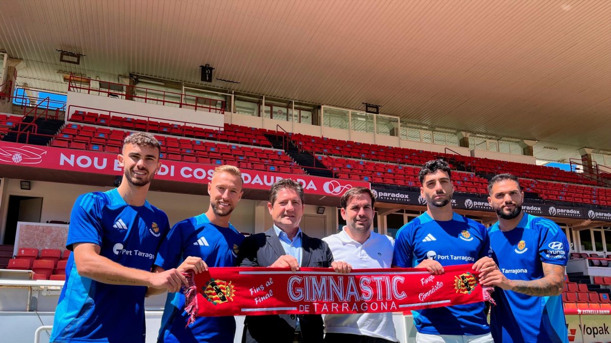 El Nàstic presenta a sus primeros cuatro fichajes