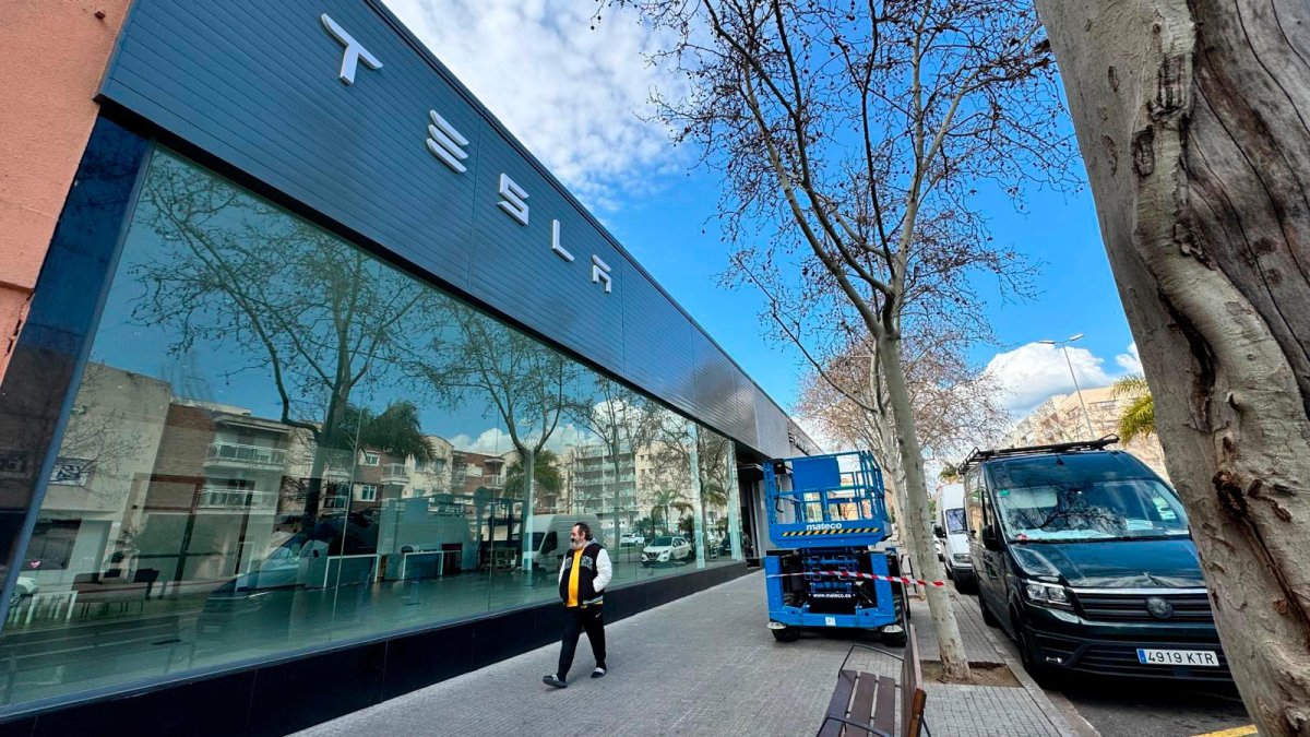Tesla elige Reus para abrir su primera tienda permanente en Tarragona
