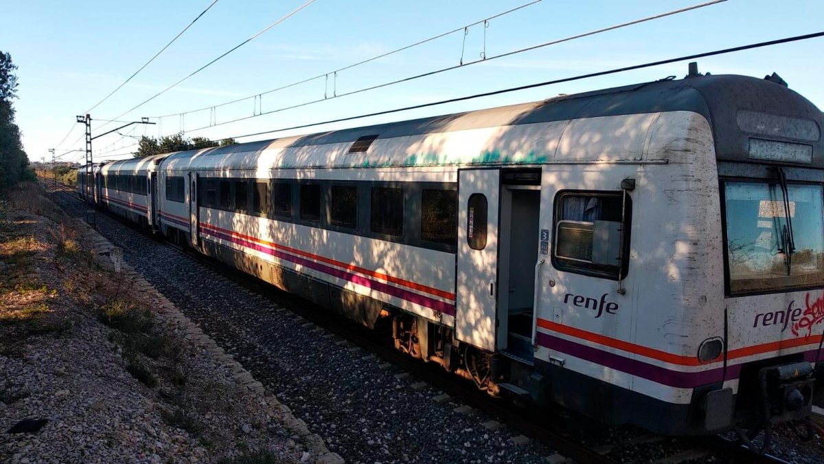 Corte de trenes durante 45 minutos entre Tarragona y Reus