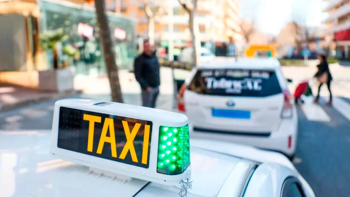 Salou incorpora la app ‘MovebyTaxi’ para pedir taxis sin necesidad de ...