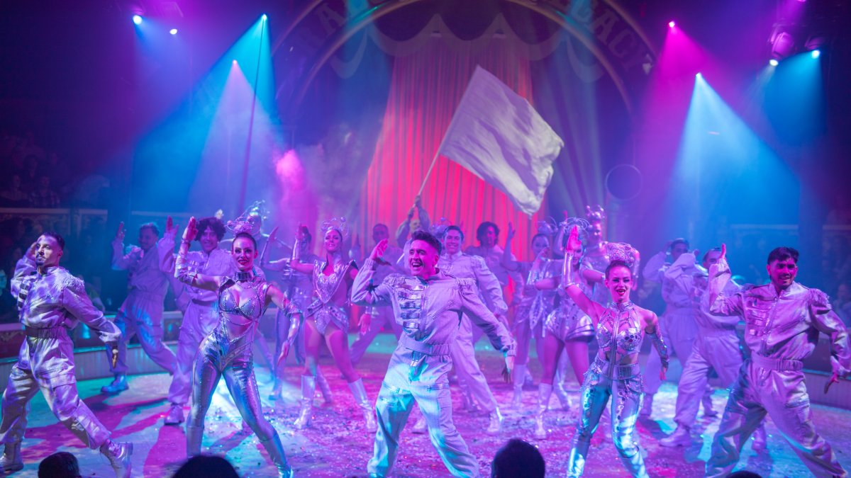 El Circ Raluy Legacy presenta a Calafell “CYBORG”