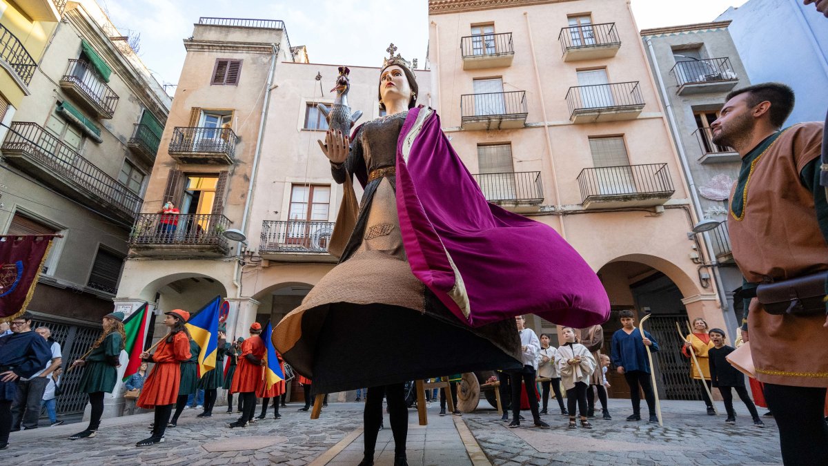 La Reina Elionor fa viatjar Valls en el temps