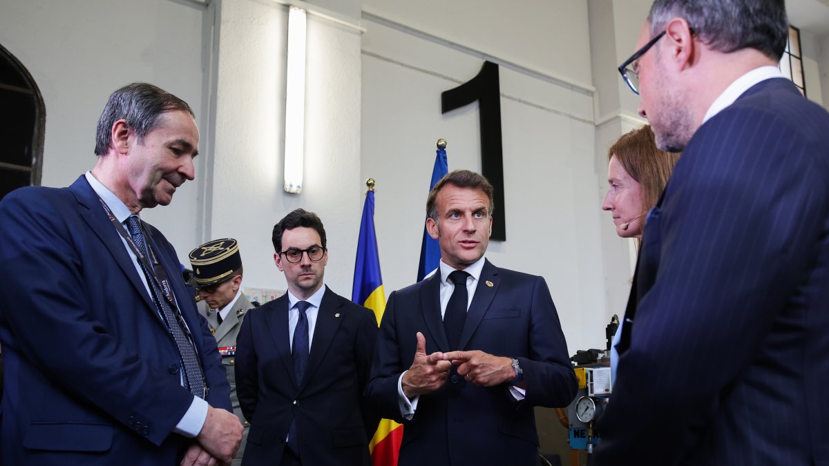 Macron inicia una visita oficial a Andorra reuniéndose con el jefe de ...