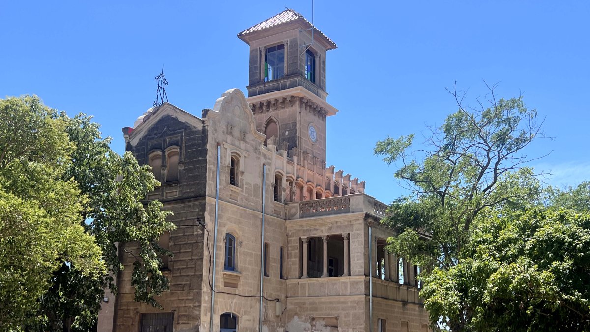 Reus recupera una joia modernista 'amagada' durant més d’un segle: Vil ...