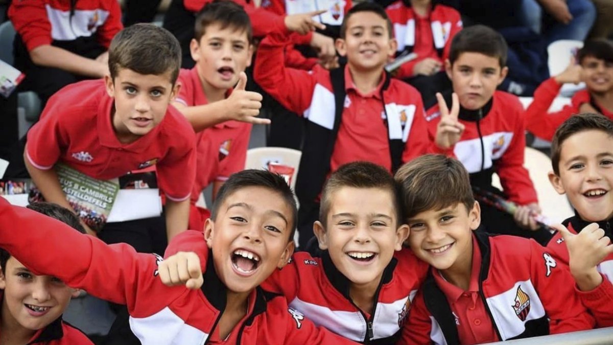 Del CF Reus al escaparate europeo: así brillan Holmes Junior y Sergi Mayans