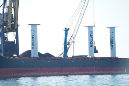 Atraca en Tarragona el TR Lady, un barco bajo en emisiones