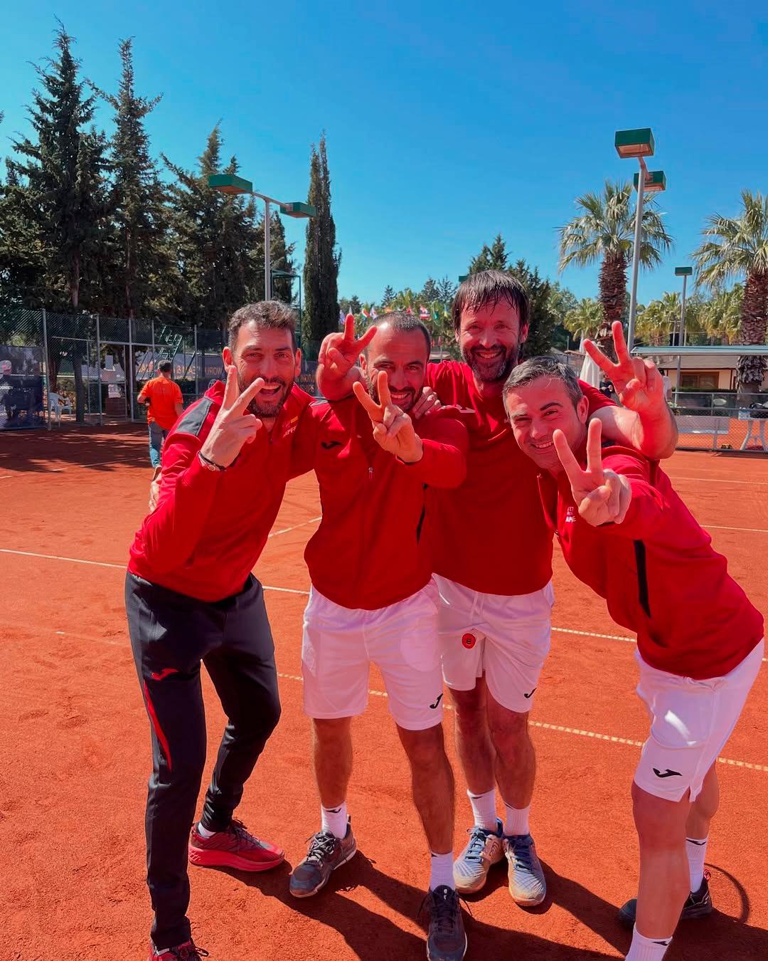 El reusense David Cortés, campeón del mundo+45 de tenis