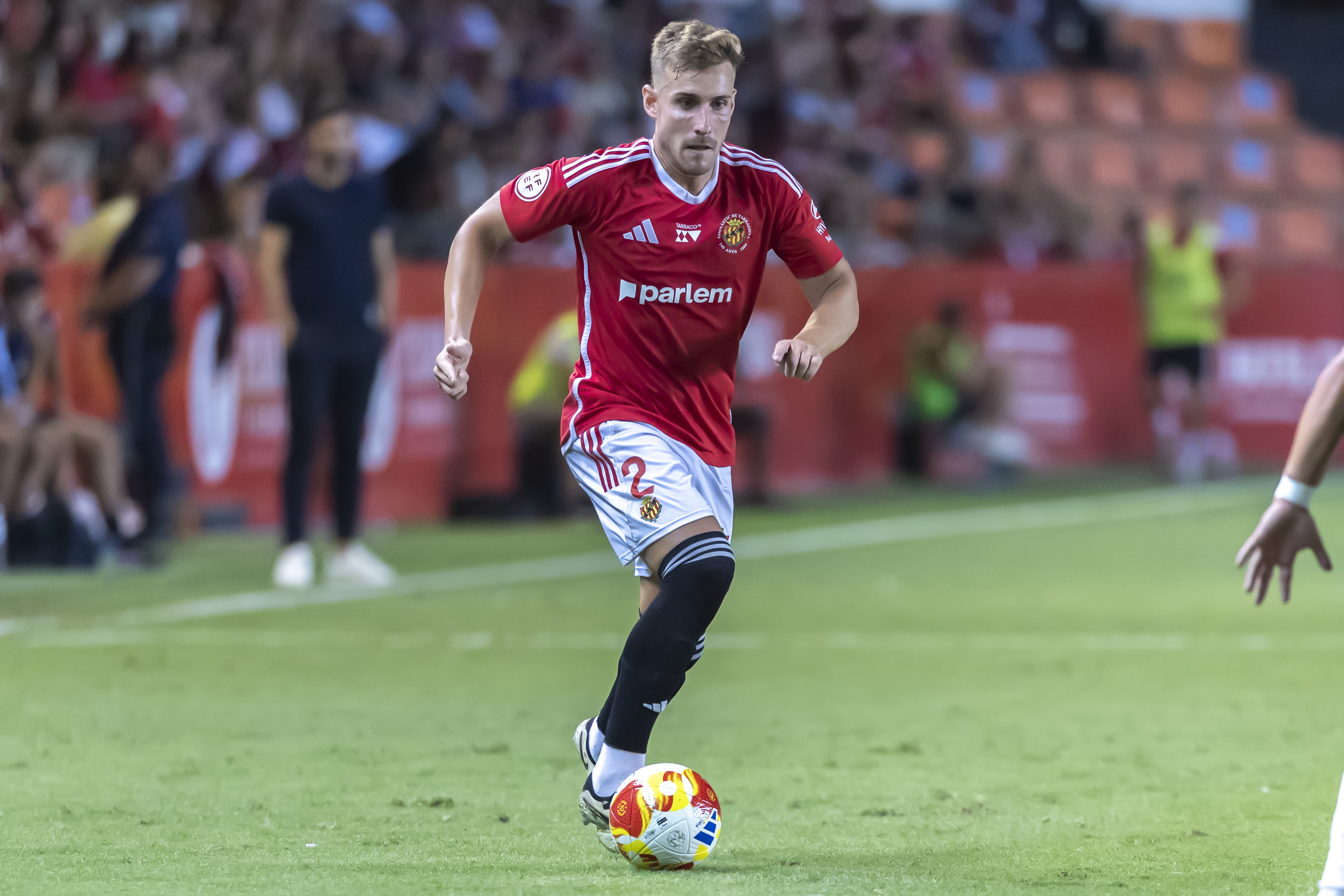Camus se rinde a a la afición del Nàstic: "En las buenas y en las malas ...