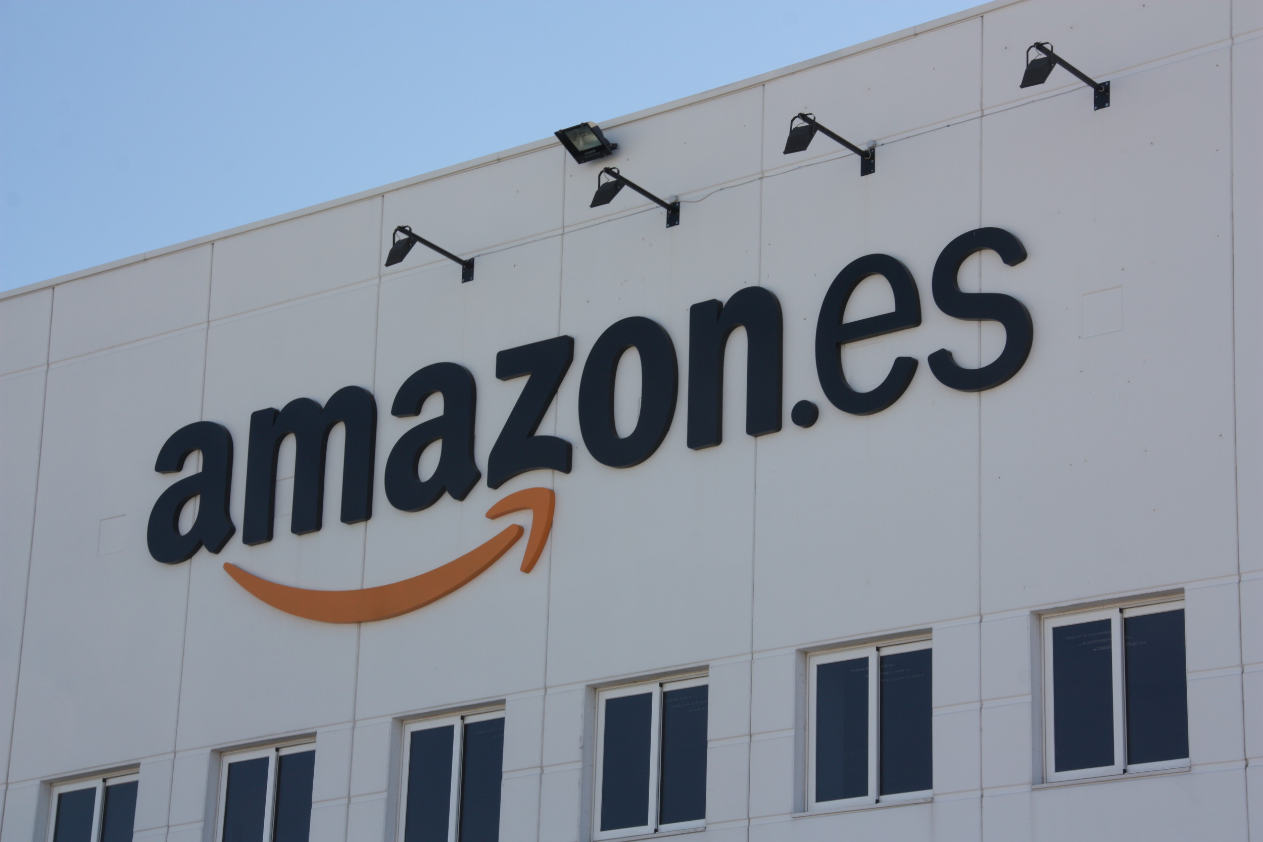 Amazon asegura que los 16.000 nuevos despidos tendrán un impacto mínimo ...