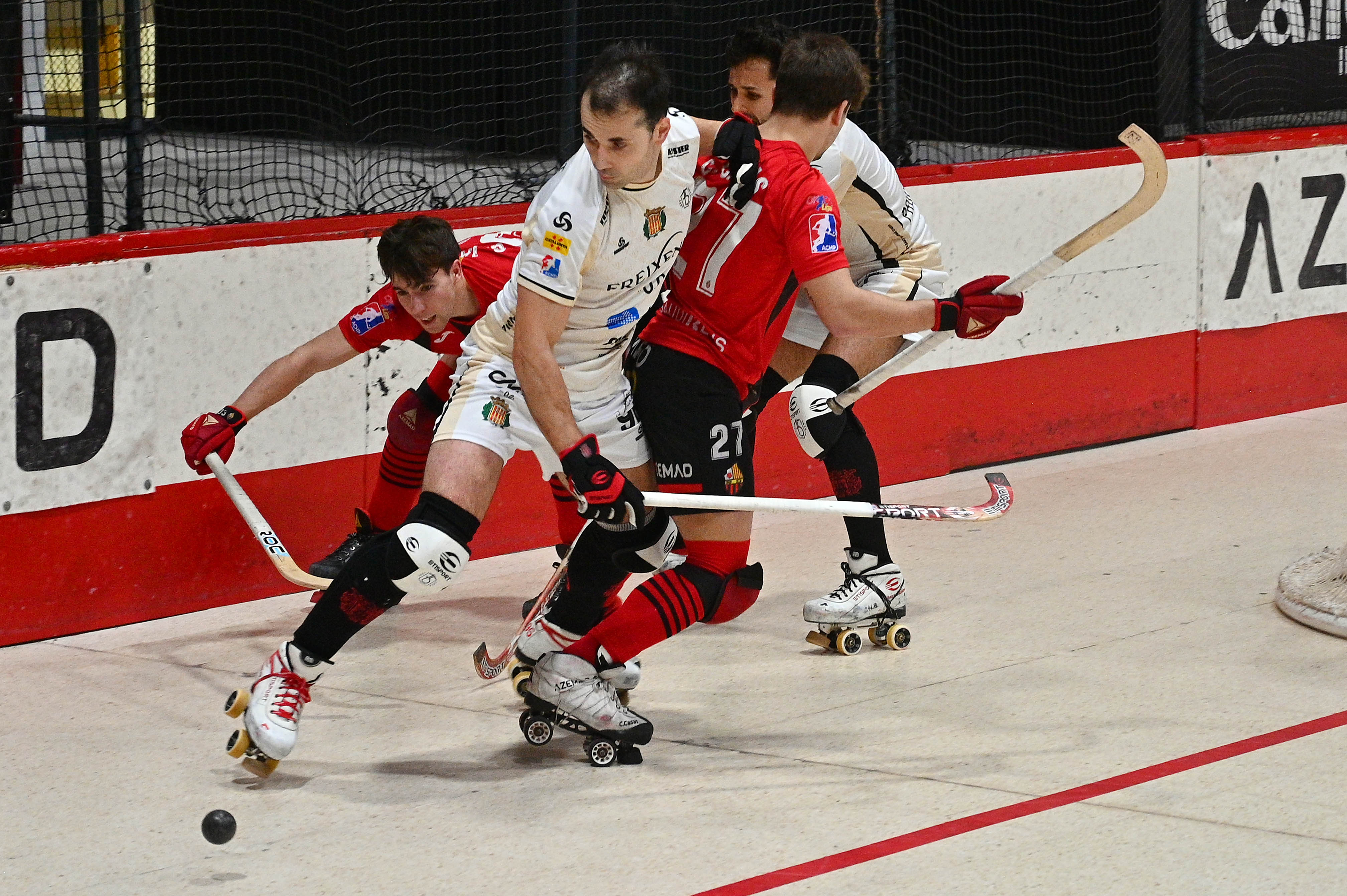 El Noia conquista el Palau d’Esports ante un Reus gris (3-6)