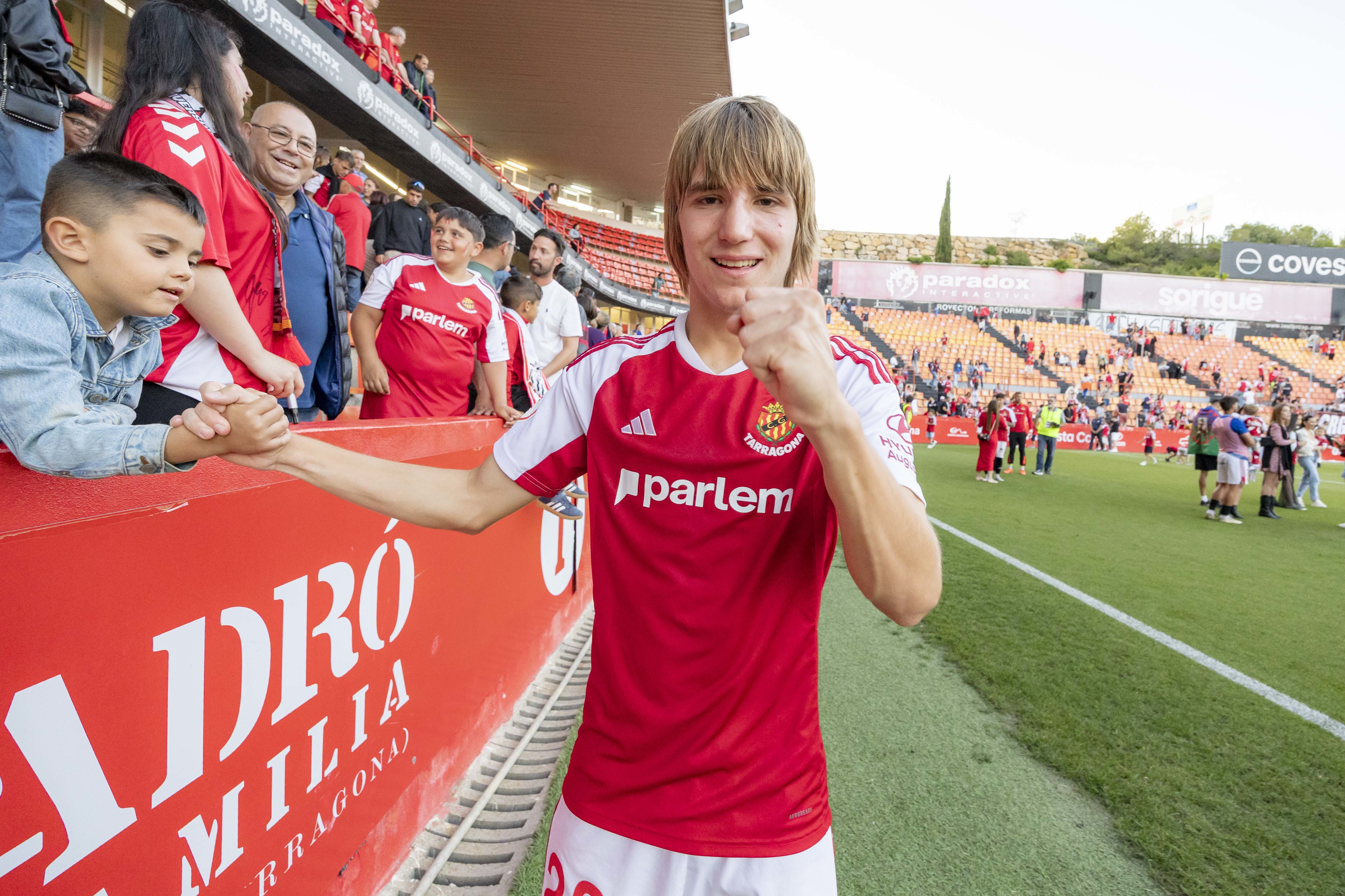 Joseda y Oriol Subirats competirán por el lateral derecho del Nàstic la ...